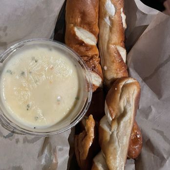 MOVIEHOUSE & EATERY BY CINEPOLIS - Updated January 2026 - 140 Photos ...