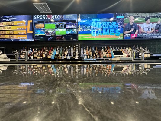 PENALTIES SPORTS BAR & GRILL - Updated December 2025 - 119 Photos & 186 ...
