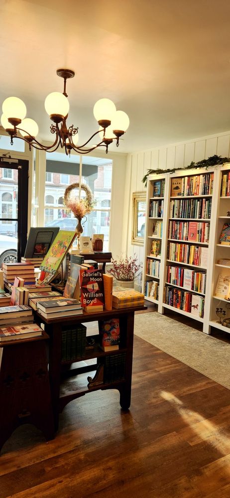 KINDERHOOK BOOKS - Updated December 2024 - 10 Broad St, Kinderhook, New ...