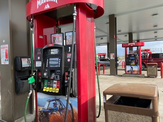 MAVERIK ADVENTURE’S FIRST STOP - Updated November 2024 - 99 Photos & 41 ...