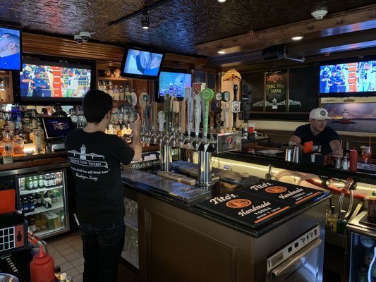 BRIDGE VIEW TAVERN & BEER GARDEN - 880 Photos & 996 Reviews - 226 ...