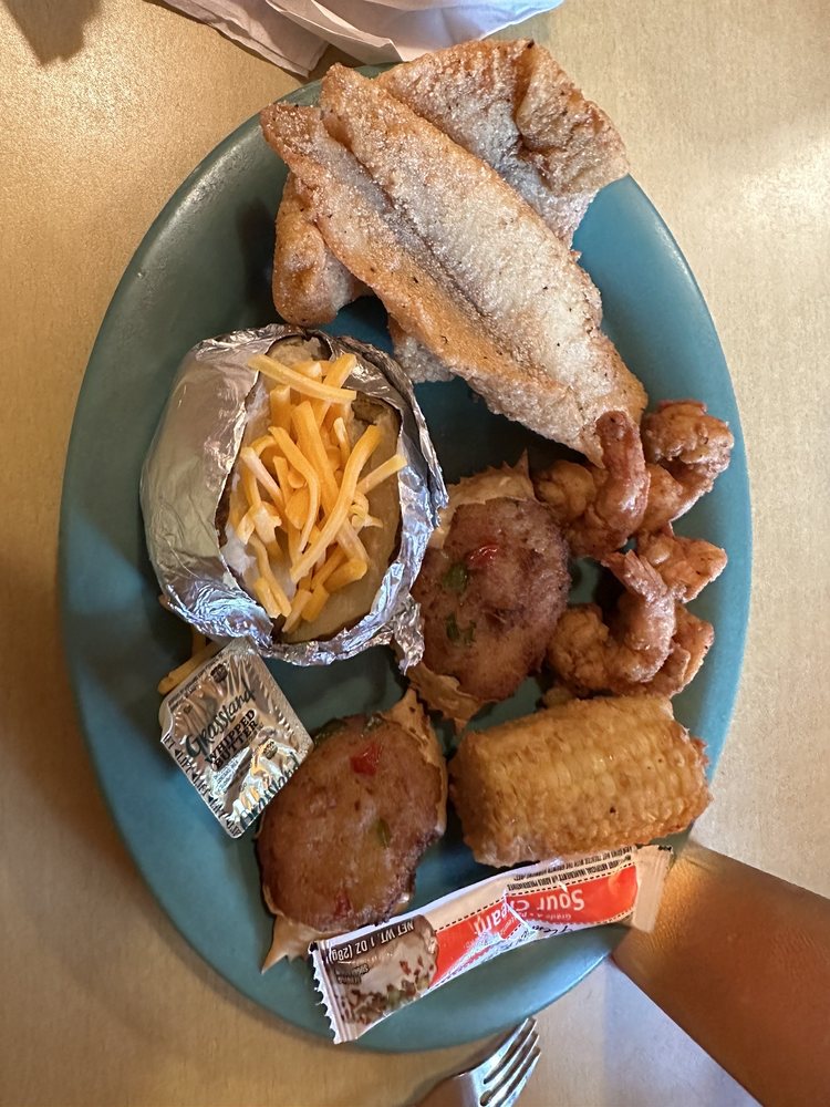 DOWN SOUTH SEAFOOD - 972 Sparta Hwy, Sparta, Georgia - Seafood ...