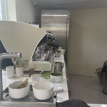 MATCHA ME - Updated May 2025 - 60 Photos & 25 Reviews - 2348 N High St ...