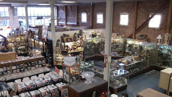 WHISTLESTOP ANTIQUES - Updated October 2025 - 87 Photos & 50 Reviews ...