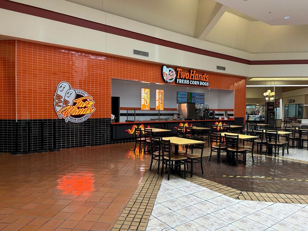 TWO HANDS CORN DOGS - Updated July 2025 - 455 S Bibb Ave, Eagle Pass ...