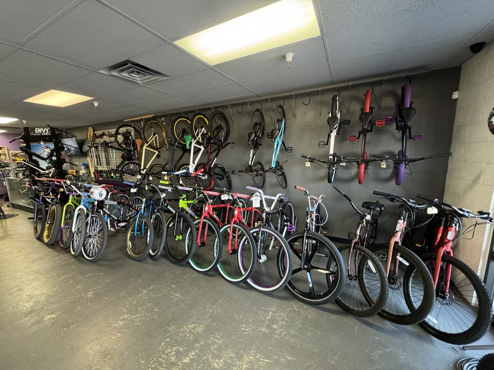 AVERAGE JOES BIKE SHOP - Updated September 2025 - 11 Photos & 22 Reviews - 7607 E McDowell Rd ...
