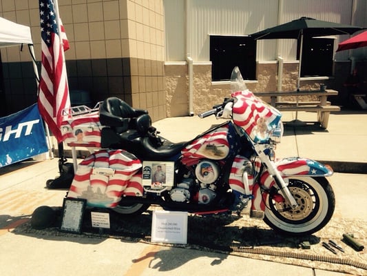 WHITE LIGHTNING HARLEY-DAVIDSON - Updated October 2025 - 31 Photos & 24 ...