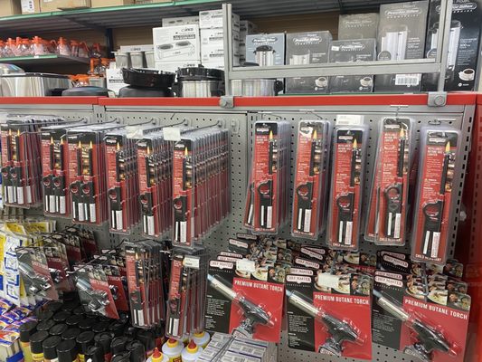 WIN DEPOT RESTAURANT EQUIPMENT CENTER - Updated May 2024 - 567 Photos ...