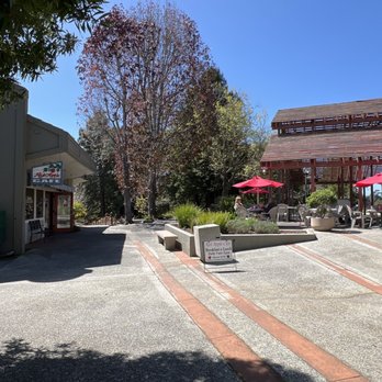 RED APPLE CAFE - Updated May 2024 - 223 Photos & 457 Reviews - 783 Rio ...