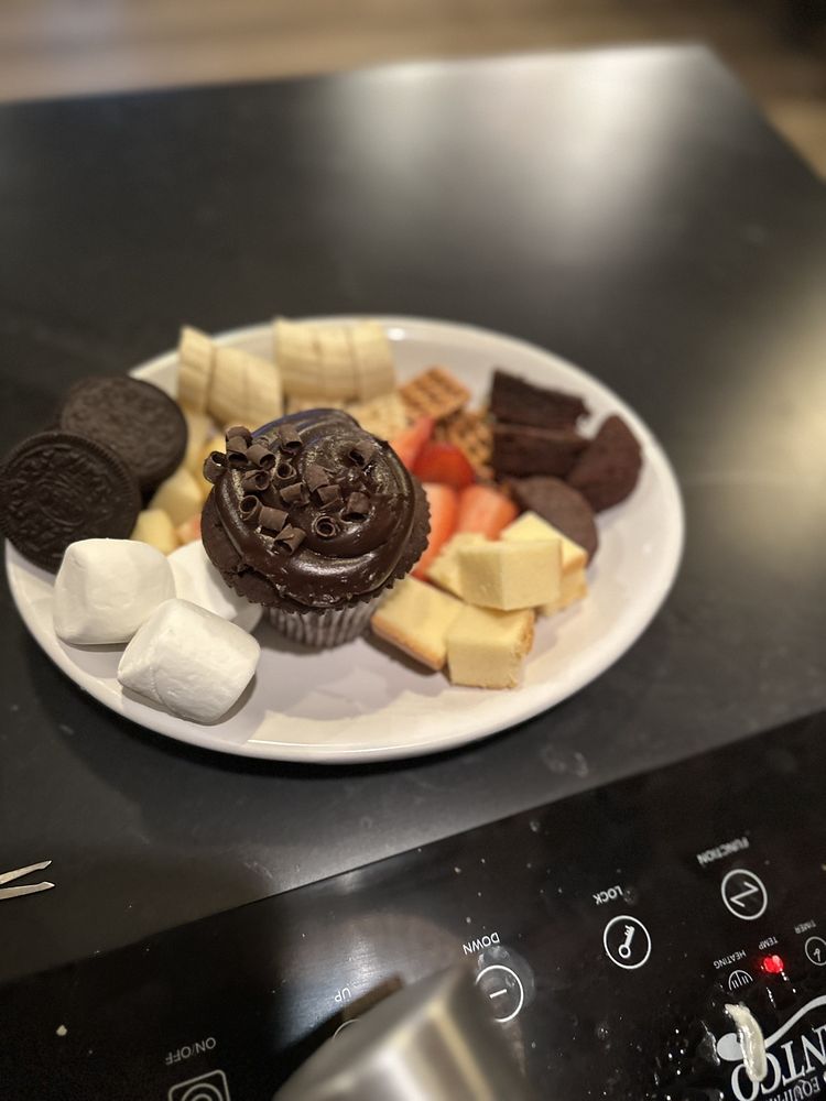 SIMPLY DIPPED FONDUE - Updated April 2026 - 50 Photos & 25 Reviews ...