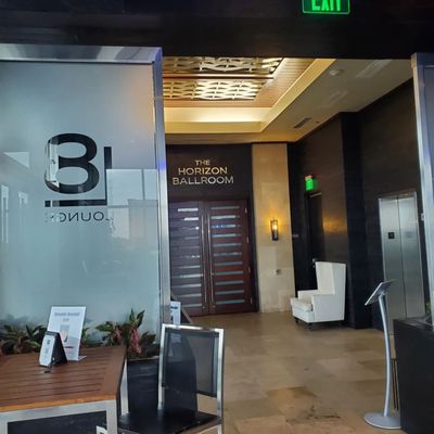 LEVEL 8 LOUNGE - Updated December 2025 - 98 Photos & 93 Reviews - 415 N ...