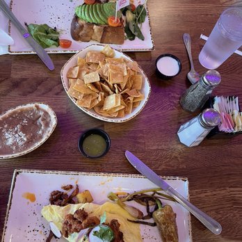 MADRES BRUNCH - Updated August 2024 - 702 Photos & 594 Reviews - 2099 E ...