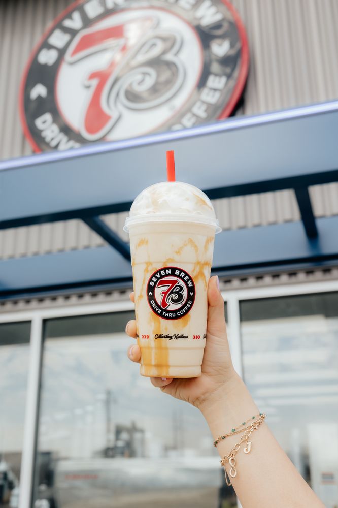 7 BREW COFFEE - Updated December 2025 - 75 Photos - 4341 Merle Hay Rd ...