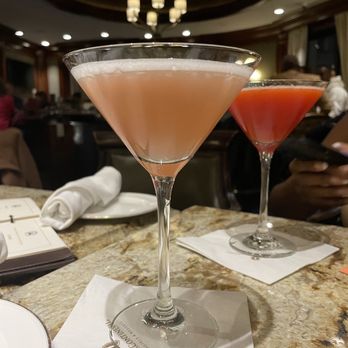 ROUND ROBIN BAR - Updated November 2024 - 215 Photos & 200 Reviews ...