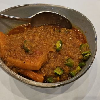 BURMA ROOTS - Updated July 2025 - 81 Photos & 47 Reviews - 1100 Lincoln ...