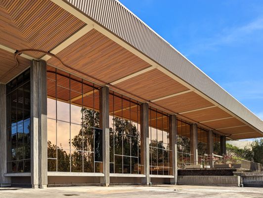 HUNTINGTON BEACH CENTRAL LIBRARY - Updated October 2025 - 754 Photos ...