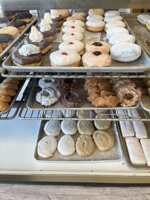 MEL-O-CREAM DONUTS - Updated May 2026 - 12 Photos - 1953 W Monroe St ...