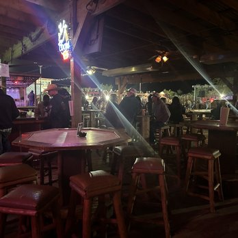 ROADRUNNER RESTAURANT & SALOON - Updated July 2024 - 219 Photos & 215 ...