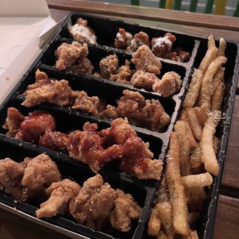 BLOOM CHICKEN - Updated December 2025 - 214 Photos & 93 Reviews - 365 ...