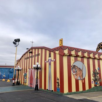 Traders World - 132 Photos & 58 Reviews - Flea Markets - 601 Union Rd ...