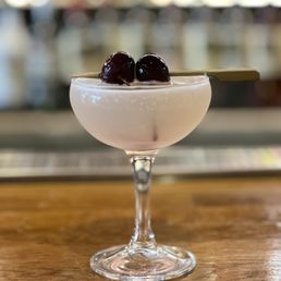 CAFE NOLA - Updated December 2025 - 671 Photos & 831 Reviews - 4 E ...