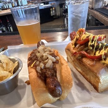 DESTINATION DOGS - Updated May 2024 - 1573 Photos & 1223 Reviews - 101 ...