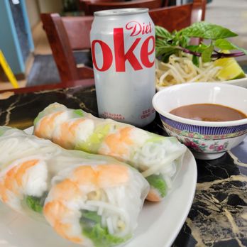 PHO T & L - Updated June 2025 - 135 Photos & 94 Reviews - 18437 E ...