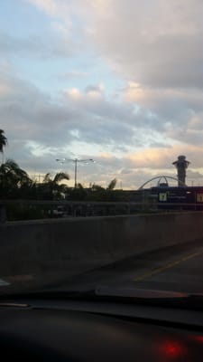 LAX CELL PHONE WAITING LOT - Updated September 2025 - 20 Photos & 40 ...