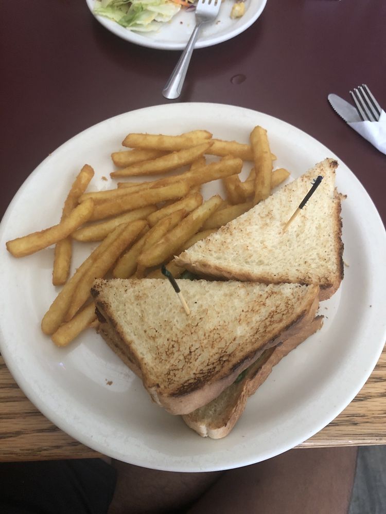 TUBBS PUB - Updated January 2025 - 614 Main St, Miles City, Montana ...