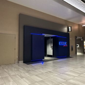 AMC DINE-IN MONTCLAIR PLACE 12 - Updated December 2025 - 424 Photos ...