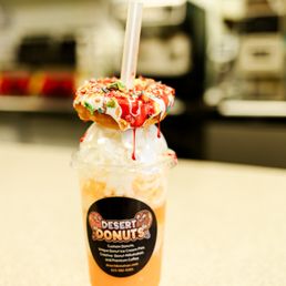 DESERT DONUTS - Updated July 2025 - 440 Photos & 490 Reviews - 3134 W ...