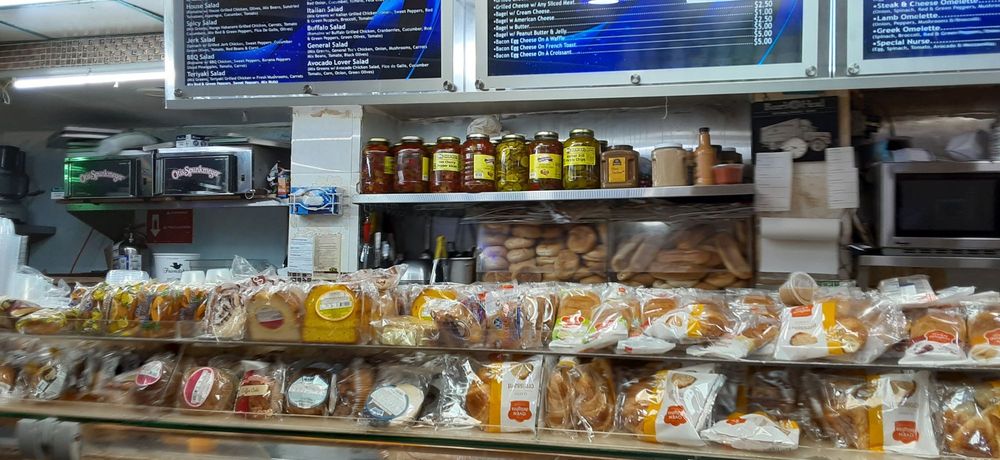 ANTHONY’S FAMOUS GOURMET DELI - Updated September 2024 - 142 Photos ...