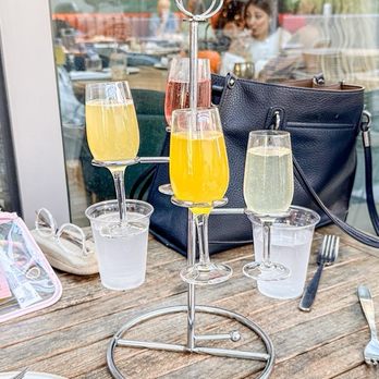 BIRDIE’S BARROOM AND KITCHEN - Updated October 2025 - 235 Photos & 129 ...