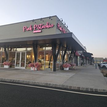 PINK PISTACHIO CAFE - Updated July 2025 - 238 Photos & 82 Reviews ...