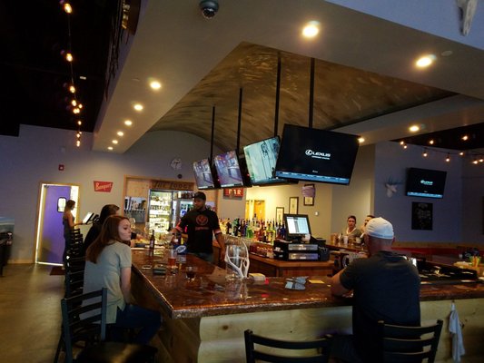 THE LODGE EATERY AND PUB - Updated October 2025 - 98 Photos & 129 ...