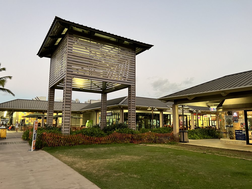 MAUI MALL VILLAGE - 187 Photos & 45 Reviews - 70 E Kaahumanu Ave ...