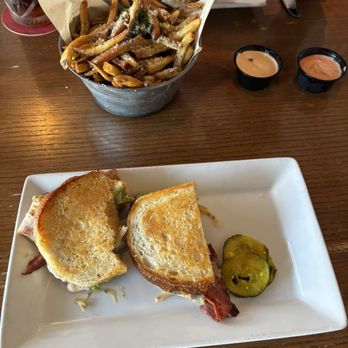 BEER KITCHEN - Updated July 2025 - 1062 Photos & 1294 Reviews - 435 ...