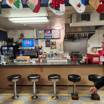 DAMBURGER - Updated October 2025 - 116 Photos & 187 Reviews - 1320 ...