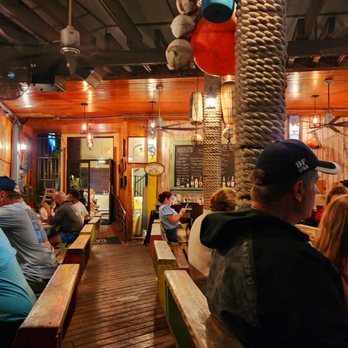 GARCIA S SEAFOOD GRILLE FISH MARKET Updated January 2025 1761 Photos 1370 Reviews 398 NW North River Dr Miami Florida Seafood Restaurant Reviews Phone Number Yelp