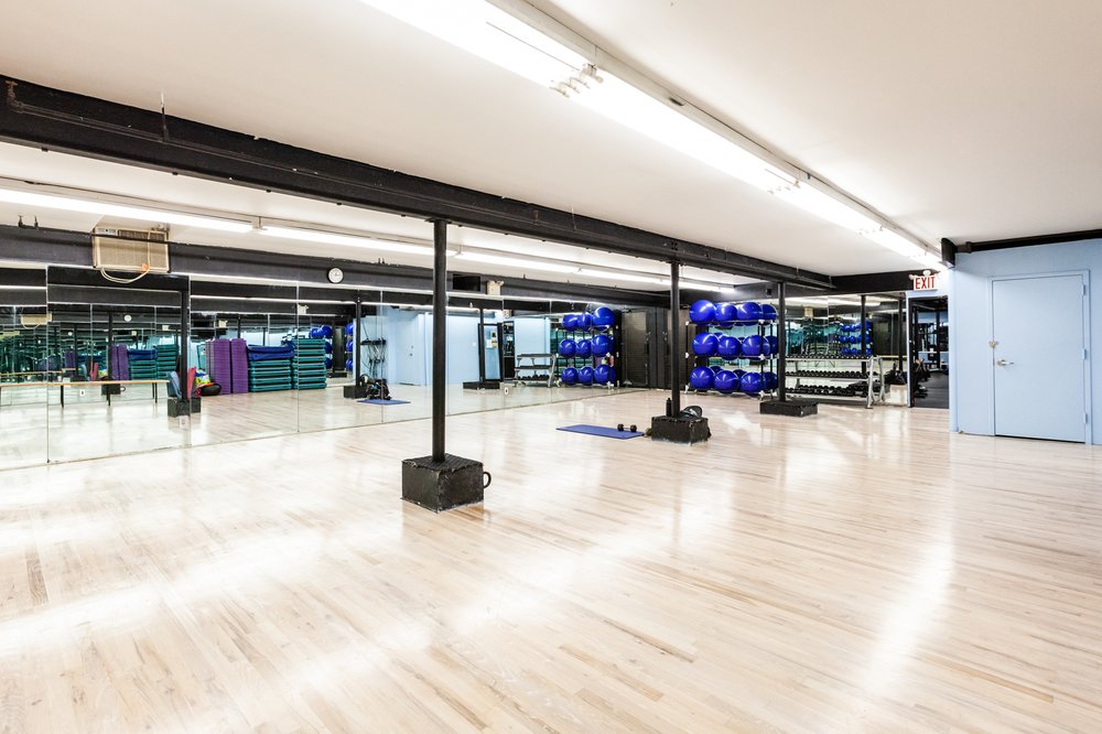 POWERHOUSE GYM - BAYSIDE - 34 Photos & 57 Reviews - Gyms - 3409 Francis ...