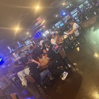 JOHNNY MAC’S SPORTS BAR & GRILL - Updated September 2025 - 95 Photos & 82 Reviews - 117 S Water ...