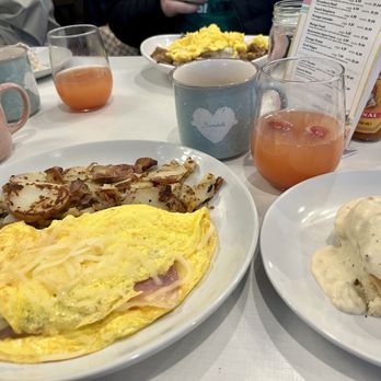 BLUE BENCH BRUNCHETTE - Updated July 2025 - 122 Photos & 126 Reviews ...