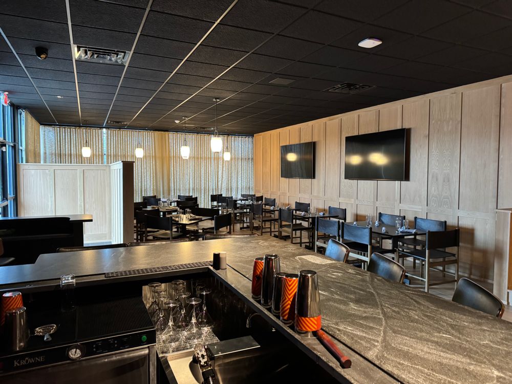 BIRDS NEST BAR & GRILLE - Updated May 2026 - 35 Photos - 415 York Rd ...