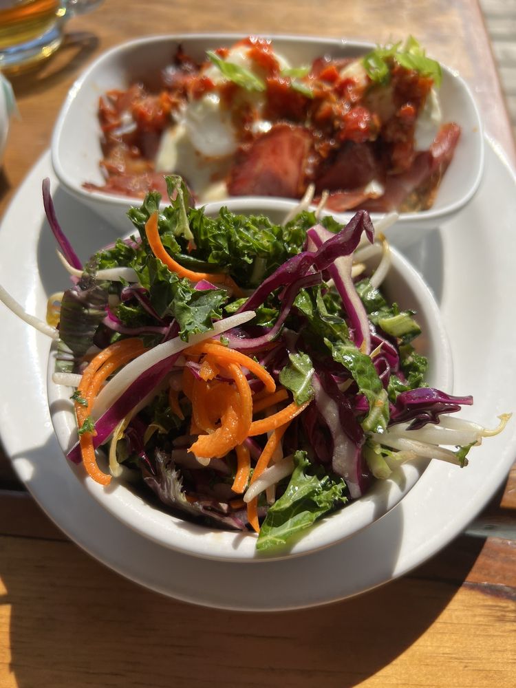 BLUE TOQUE DINER - Updated June 2024 - 26 Photos & 26 Reviews - 601 1st ...