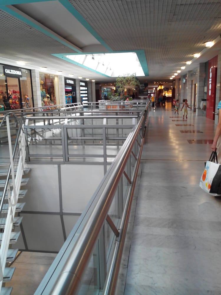 CENTRE COMMERCIAL MAYOL - Updated July 2025 - Rue du Mûrier, Toulon ...