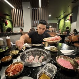 YAKINIQ - Updated January 2026 - 533 Photos & 411 Reviews - 2180 3rd St ...