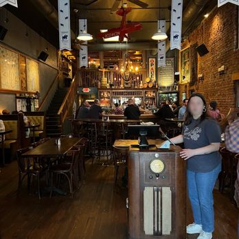 BRICK STORE PUB - Updated July 2024 - 1010 Photos & 1443 Reviews - 125 ...