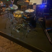 ELEPHANT ROOM - 211 Photos & 472 Reviews - 315 Congress Ave, Austin, TX ...