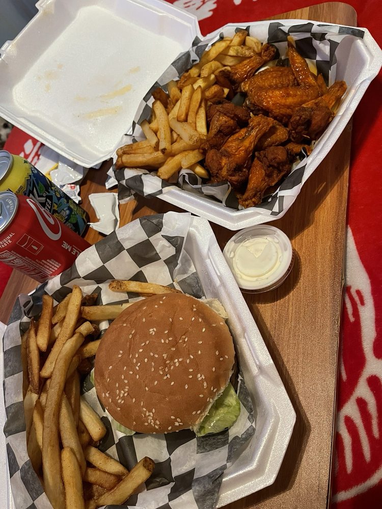 THE WING SHACK AND MORE - Updated May 2025 - 32 Photos - 906 N 46th St ...