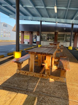 LEGENDS EXPRESS - Updated October 2025 - 14 Reviews - 904 N Military ...